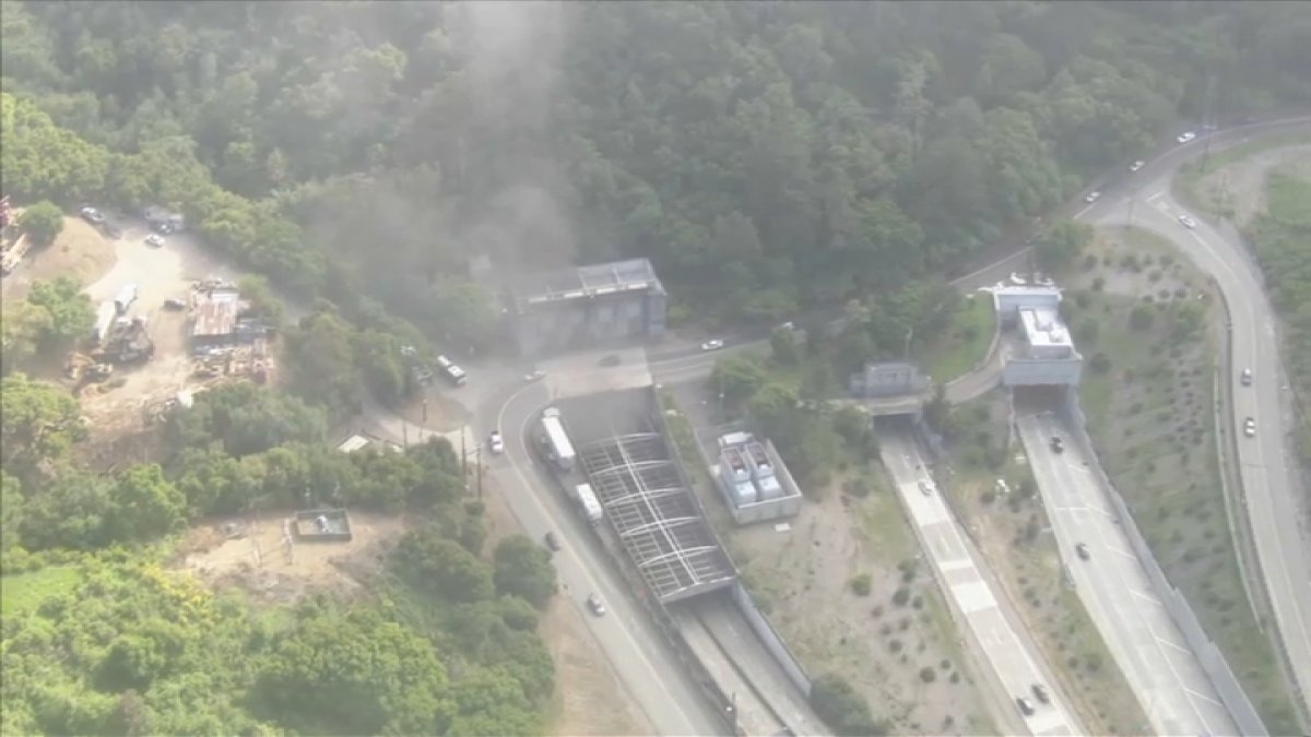 Vehicle fire in Caldecott Tunnel – NBC Bay Area