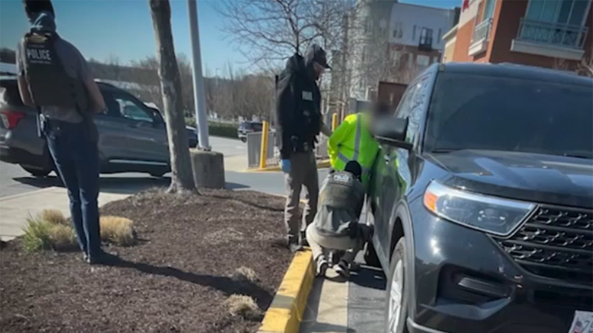 ICE says deporting Maryland man with protected status a mistake – NBC ...