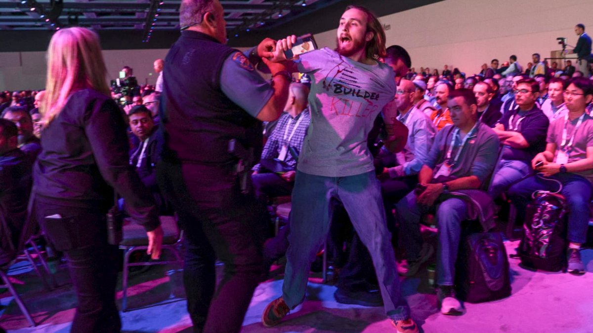 Microsoft employees say emails with ‘Gaza,’ ‘Palestine,’ or ‘genocide ...