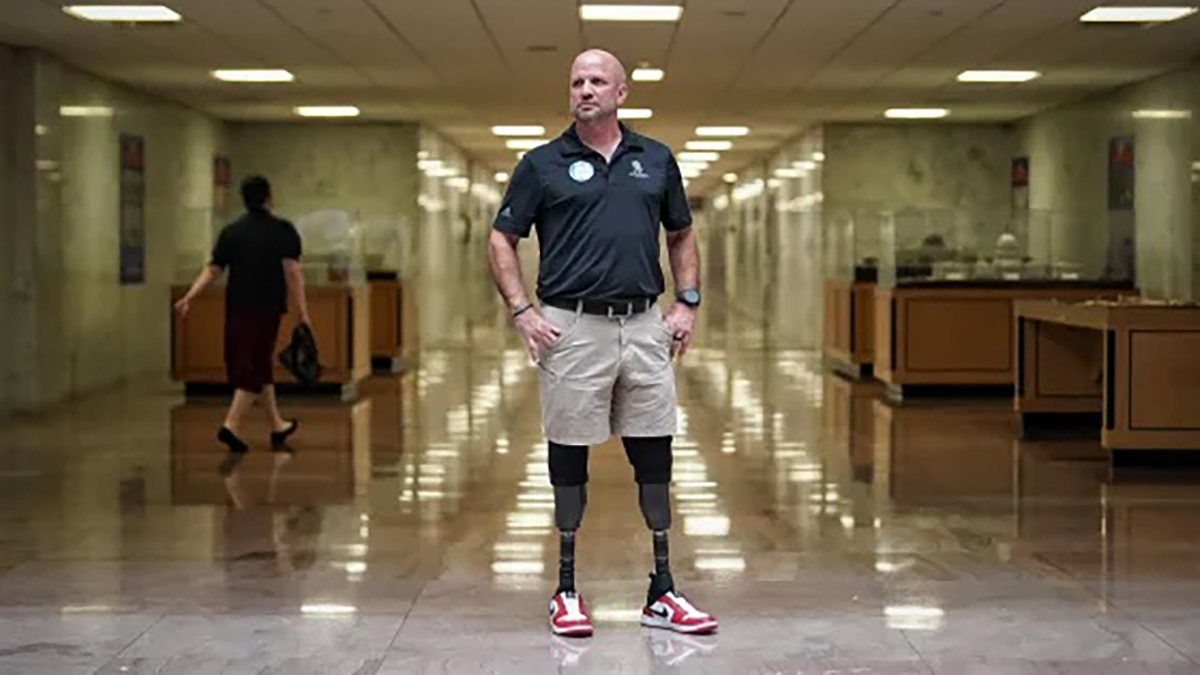 A double amputee who served in Iraq is pushing lawmakers to end the ...