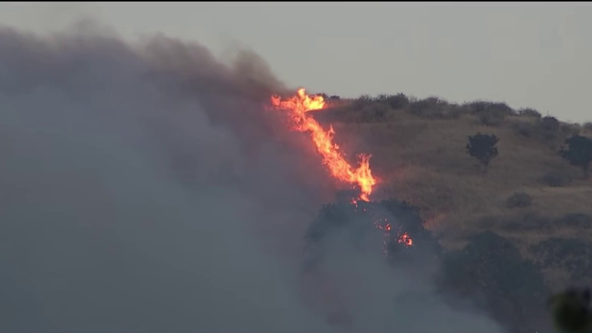 Evacuation warnings lifted for brush fire in Anitoch – NBC Bay Area