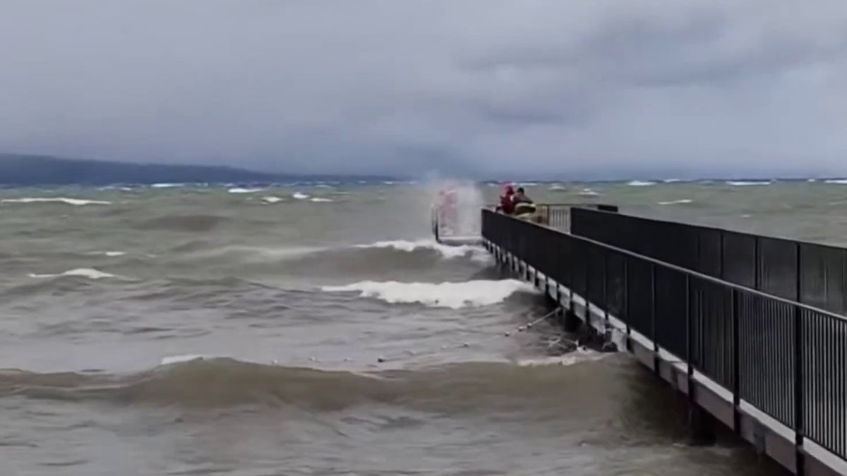 Boat capsizes on Lake Tahoe leaving 8 dead, 2 hurt – NBC Bay Area