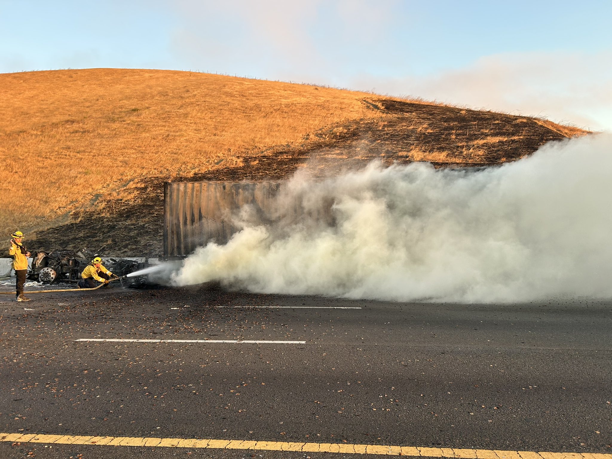 Truck fire shuts down westbound I-580 over Altamont Pass – NBC Bay Area