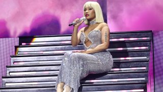 What is the Nicki Minaj pose — and is it safe? – NBC Bay Area