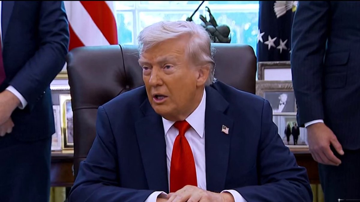 Trump signs orders to further efforts to combat crime in Democratic ...