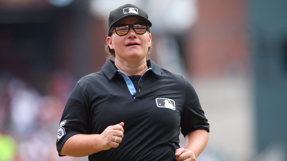 Jen Pawol becomes MLB’s first female ump to work regular-season game ...