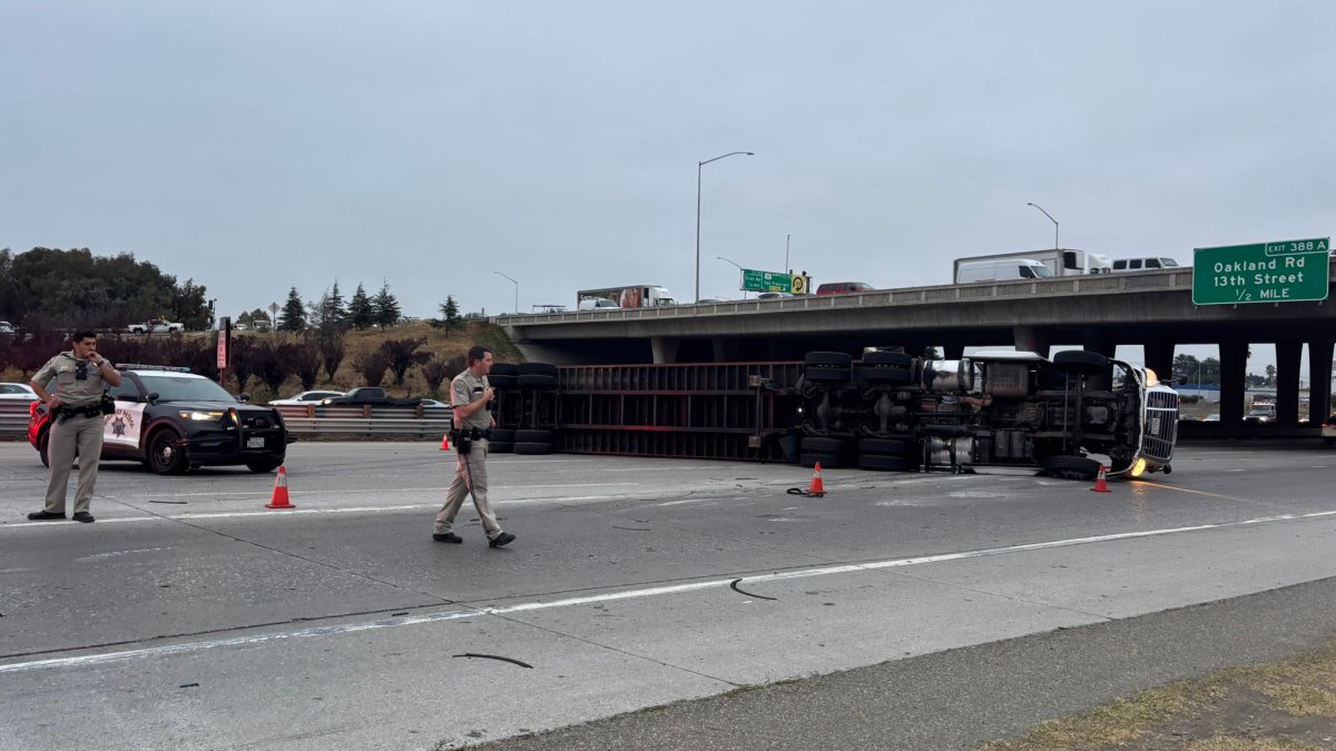Overturned big-rig on southbound Highway 101 in San Jose – NBC Bay Area