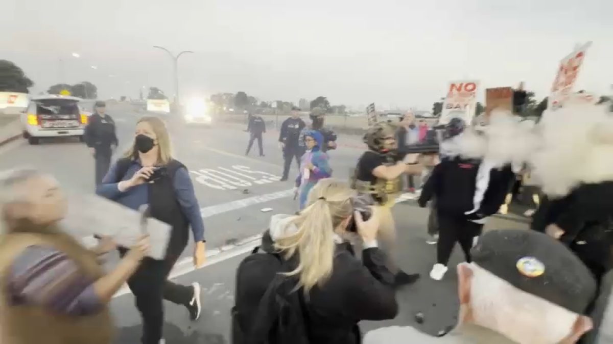 Protesters met with force at Coast Guard Island in Alameda – NBC Bay Area