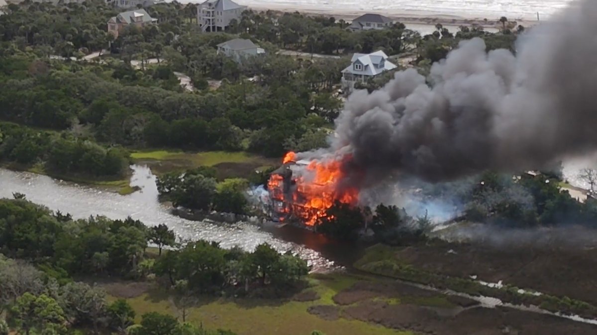 Watch: Fire destroys judge’s South Carolina home – NBC Bay Area