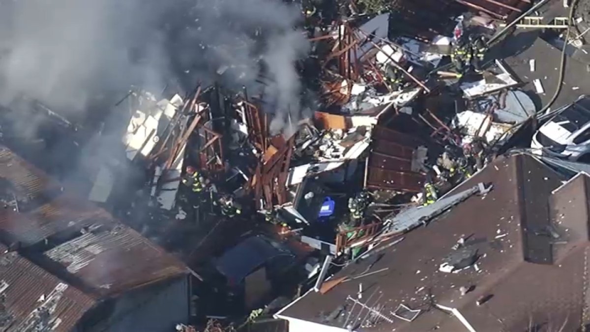 Explosion, fire in Hayward leaves at least 6 injured – NBC Bay Area