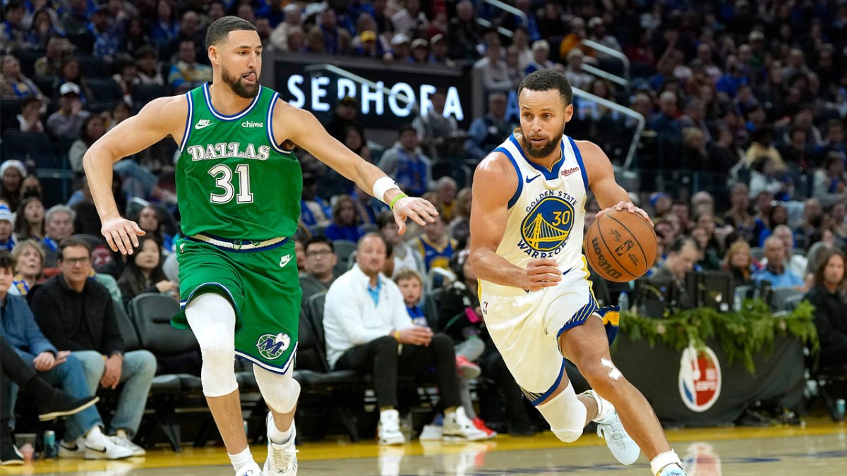 Klay Thompson has great reply to Steph Curry wearing his shoes – NBC ...