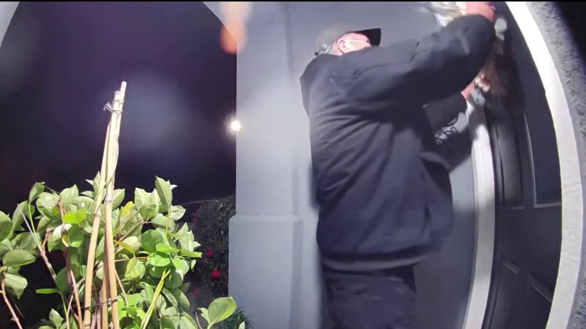 Wreaths stolen from multiple homes in South Bay – NBC Bay Area