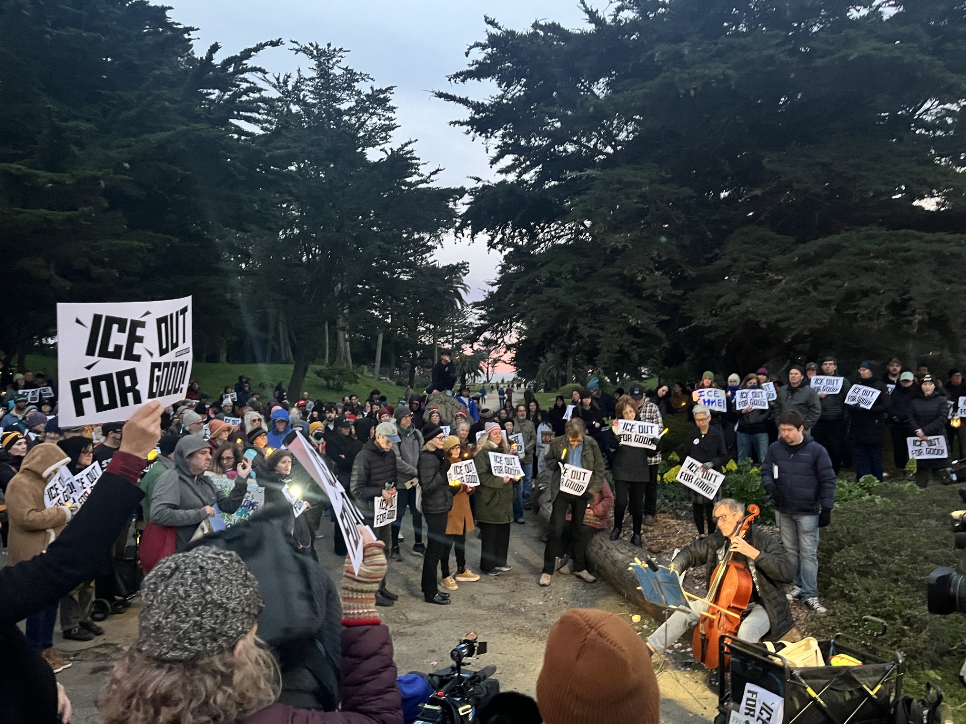 Protests continue in the Bay Area after Minneapolis fatal shooting ...