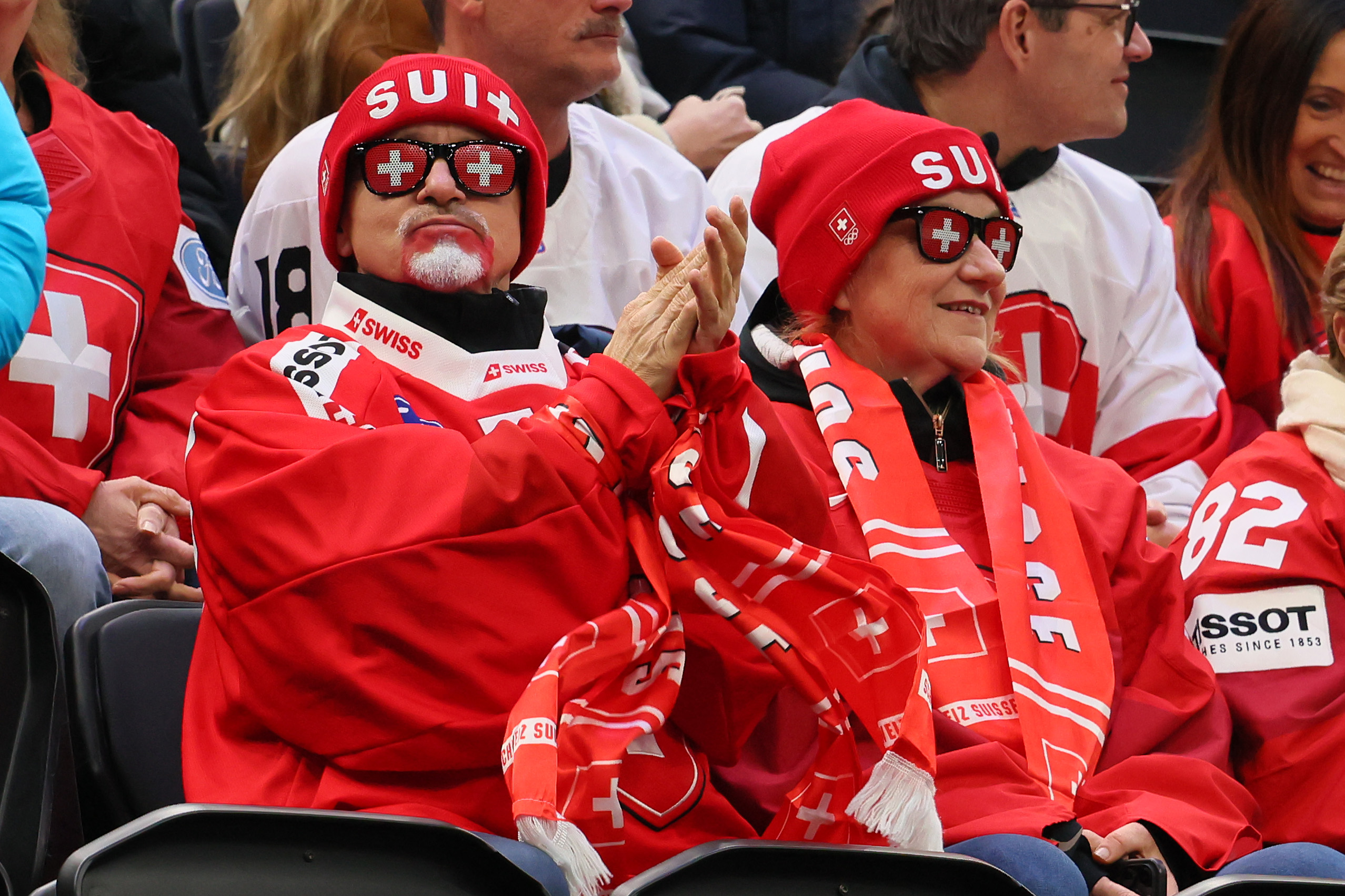 See fans’ best looks from the Milan Cortina Winter Olympics – NBC Bay Area