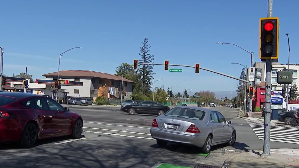 Red light camera pilot program issues nearly 2,000 tickets in San Jose ...