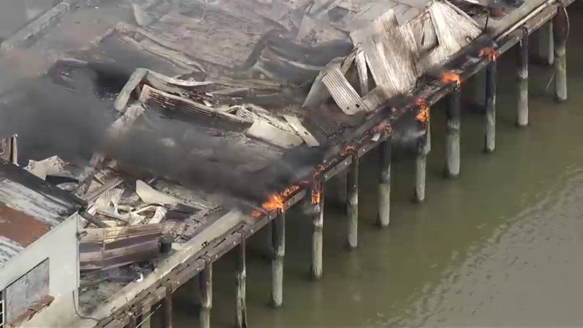 Fire burns on pier in Vallejo’s Mare Island – NBC Bay Area